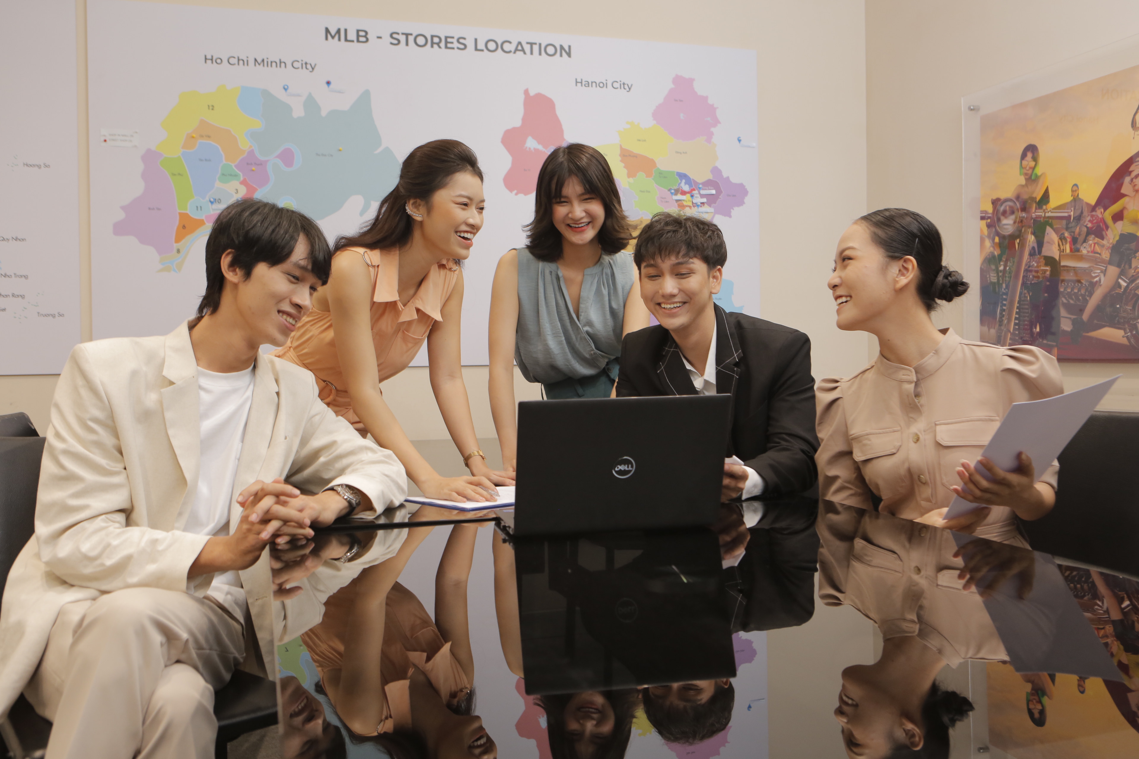 CÔNG TY CỔ PHẦN MAISON RETAIL MANAGEMENT INTERNATIONAL Tuyển Dụng, Việc ...